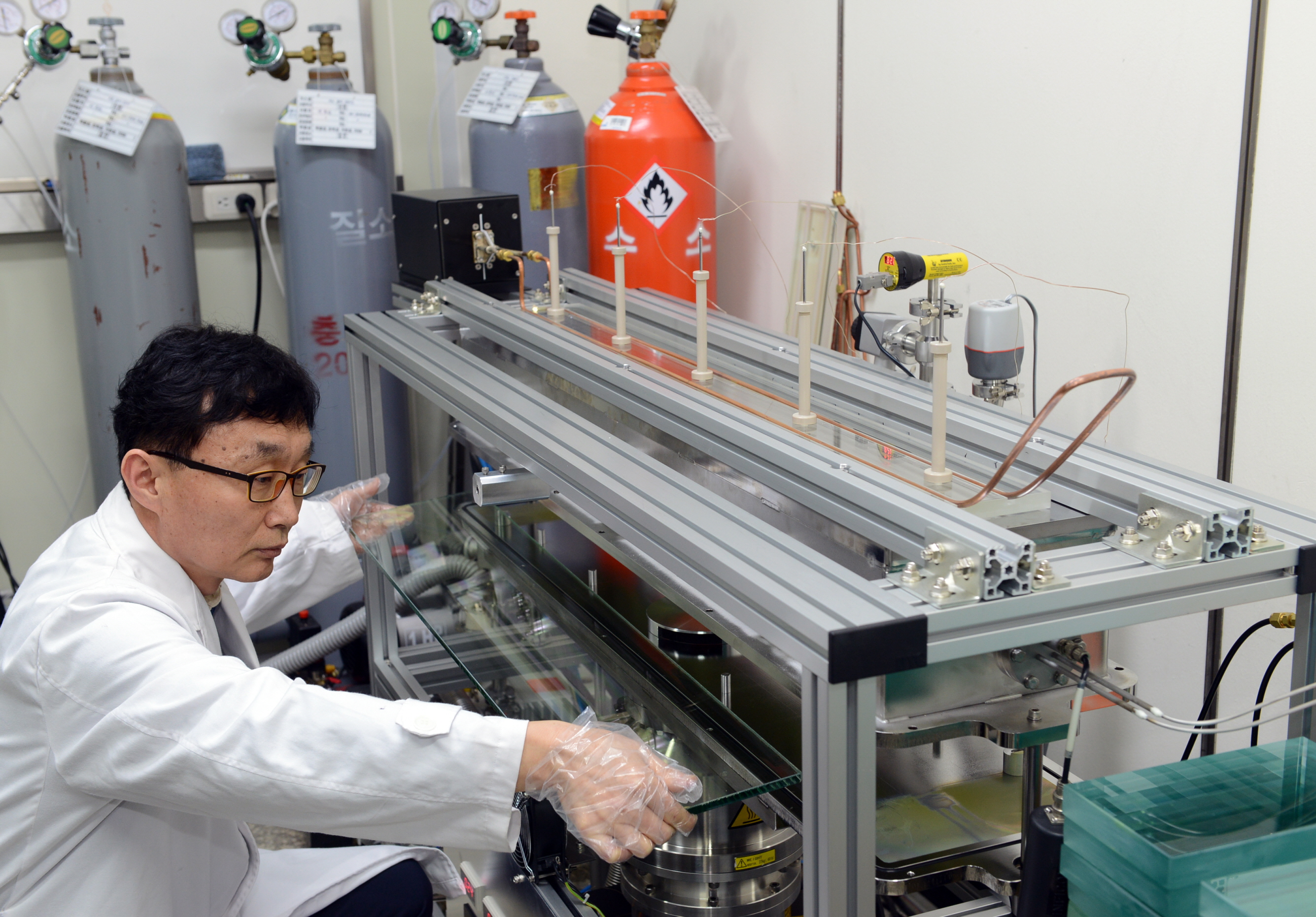 대형 OLED 생산을 위한 증발증착기술 핵심 난제 해결 | KRISS 소식 | 알림소식 : 한국표준과학연구원