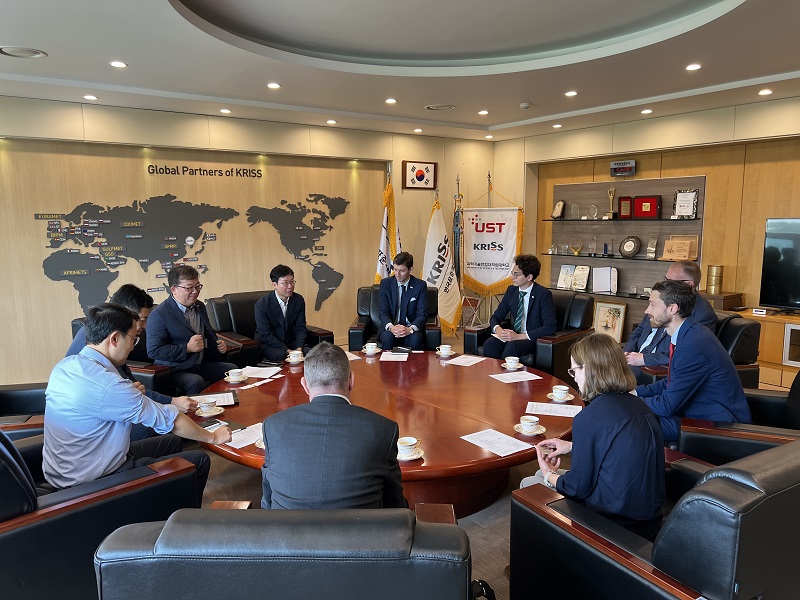 영국 NPL 및 DSIT 양자 분야 대표단 KRISS 방문 - 한·영 양자 분야 협력 강화 논의 - | KRISS 소식 | 알림 ...